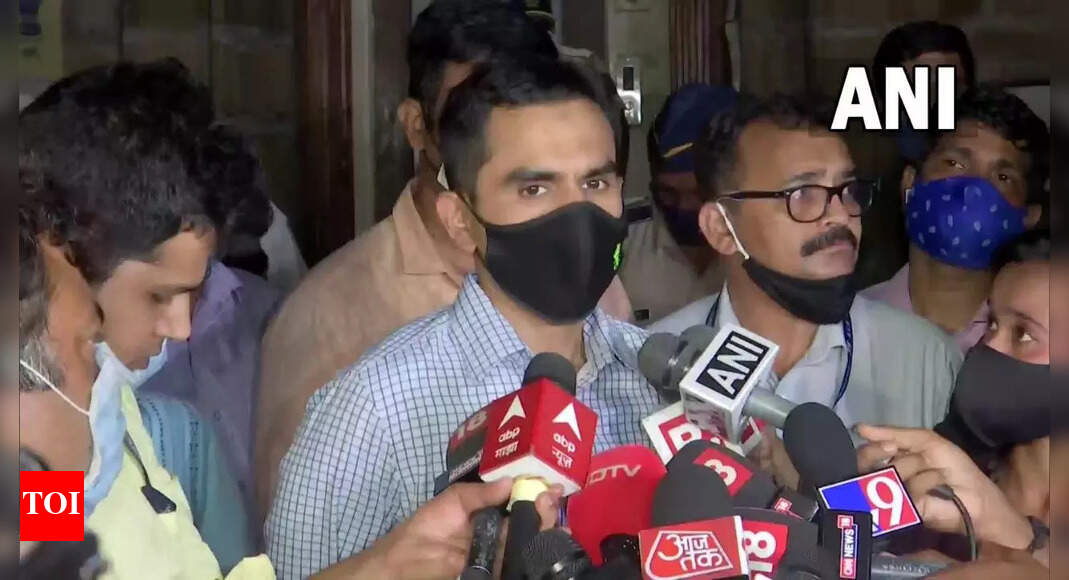 Wankhede: Fearing arrest, NCB officer Wankhede moves HC | India News ...