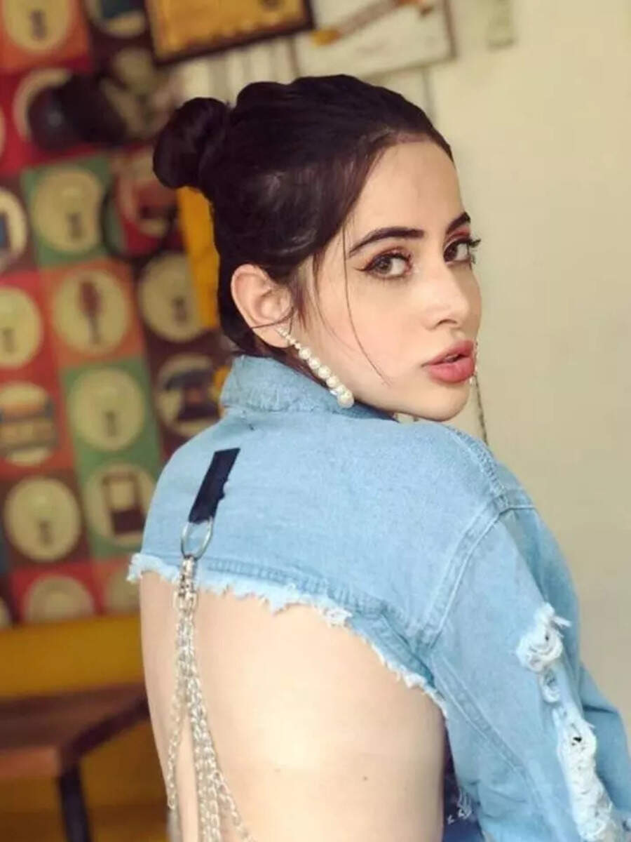 Bizarre outfits worn by Urfi Javed | Zoom TV