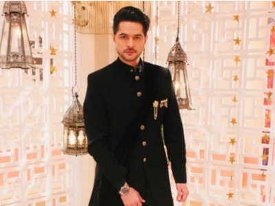 Pranav Misshra enjoys pre-diwali celebrations with his family in Jaipur ...