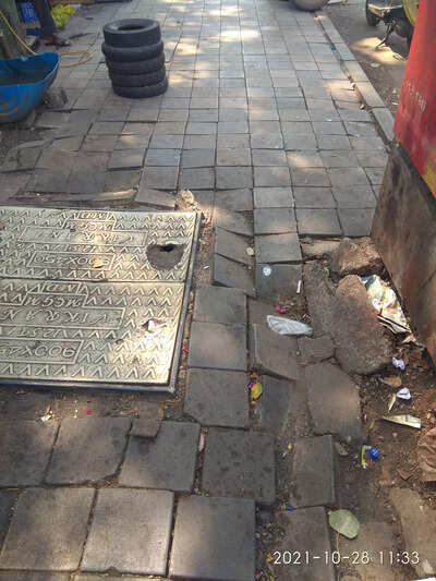 Disgraceful condition of foot path - Times of India