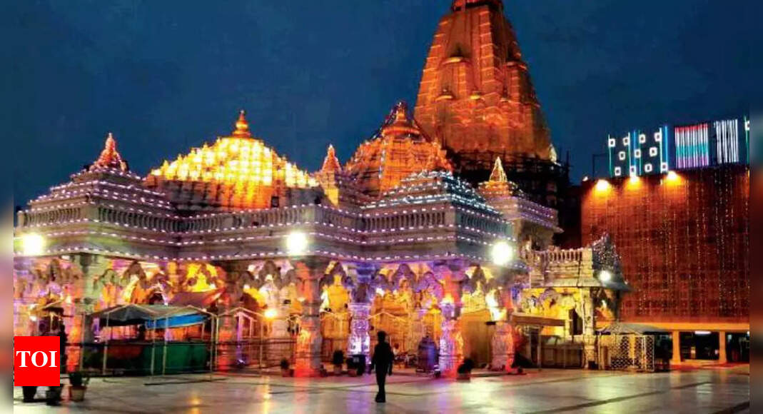 Ambaji: Gujarat: Stairway to Gabbar hilltop at Ambaji to be restored ...