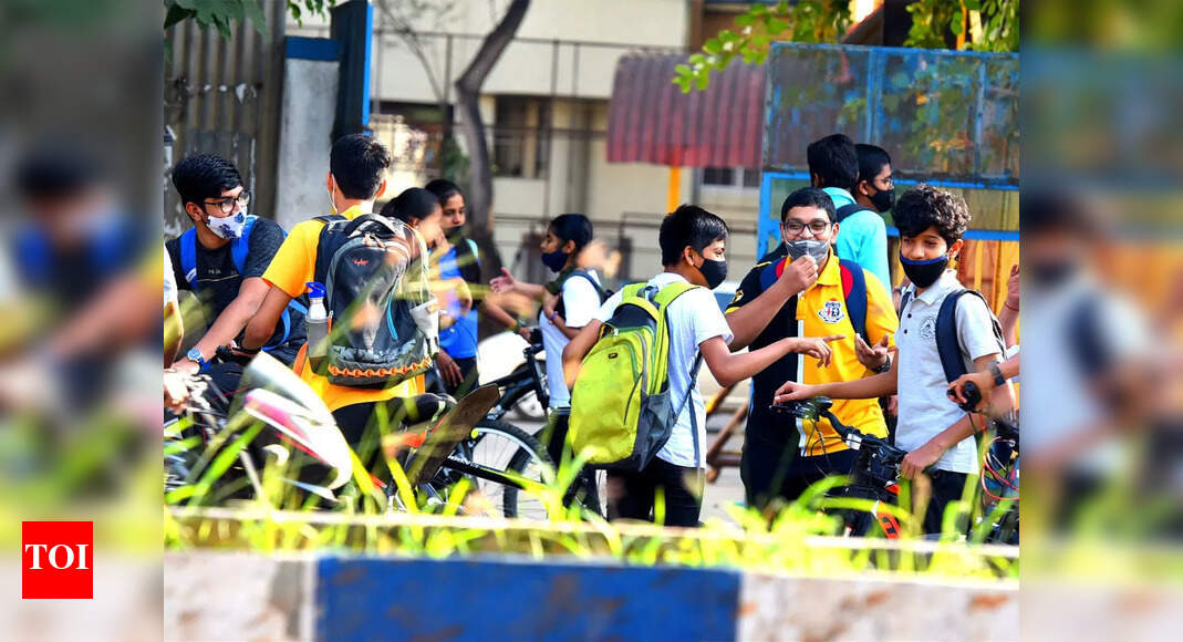 Schools Social Distancing: Schools find it hard to maintain social ...