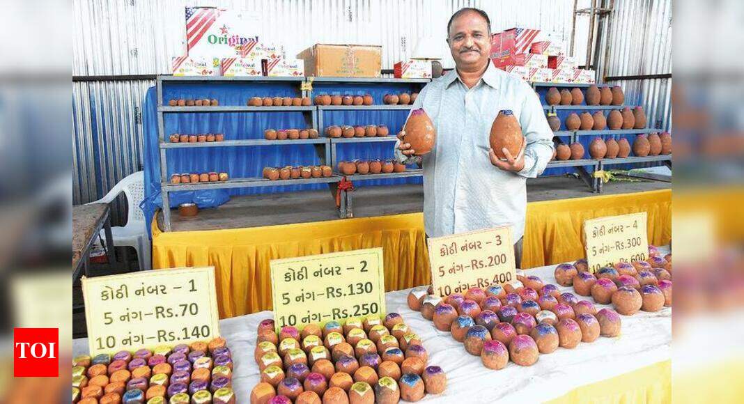 Clay crackers return with a bang | Vadodara News - Times of India