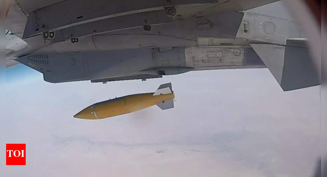 IAF-DRDO test smart anti-airfield weapon with 100-km range | India News ...