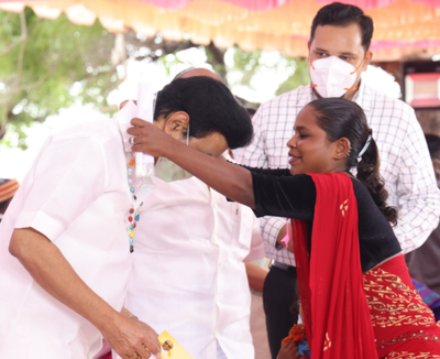 Stalin celebrates Diwali with narikuravas, says Dravidian movement will ...