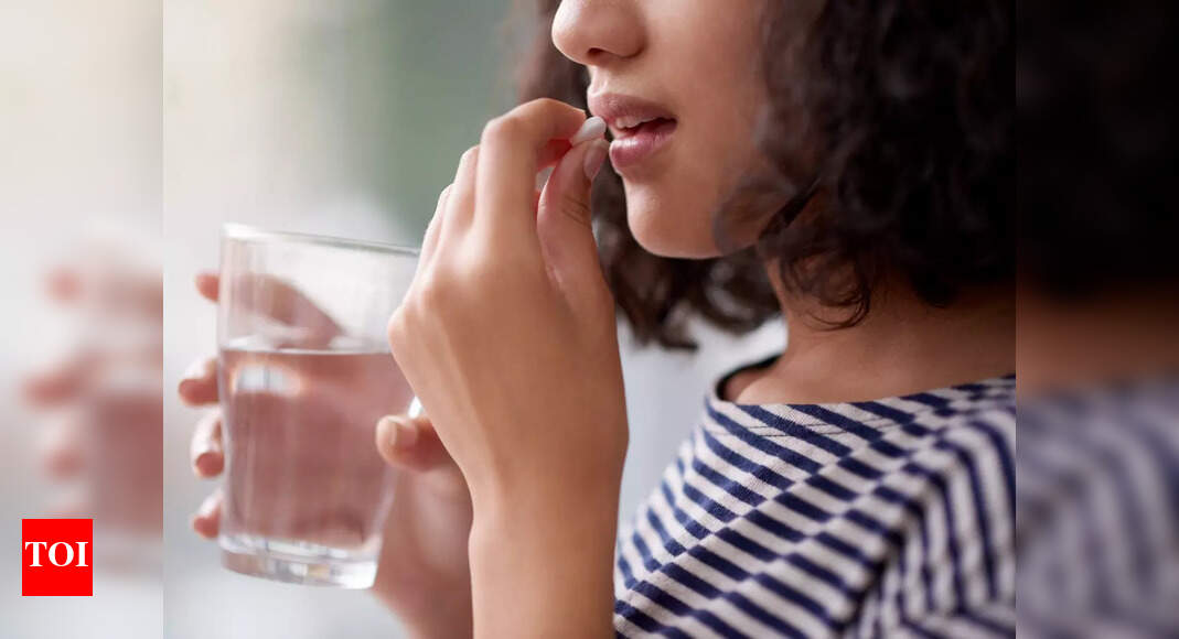 Coronavirus treatment: Pfizer claims its antiviral pill can cut COVID ...