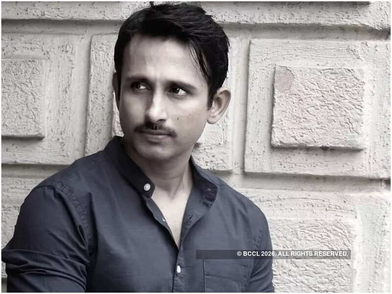 Nivaan Sen returns to daily soap after seven years with Ghum Hai ...