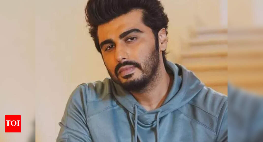 Arjun Kapoor to skip New Year holiday for 'Kuttey' shoot - The Times of ...