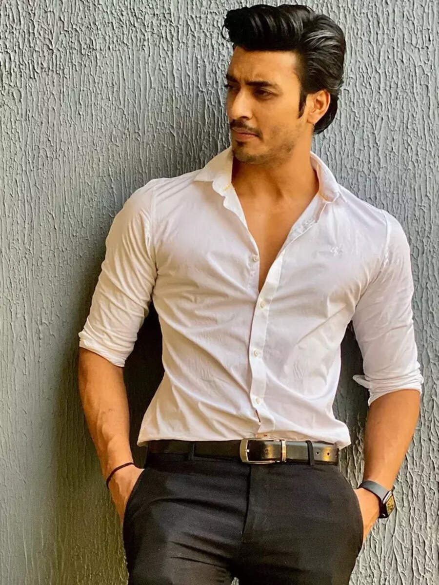 John Bhattacharyya sets major fashion goals | Times of India