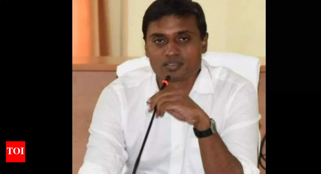 YSRC MP Midhun Reddy slams TDP for hoodwinking tactics in Kuppam civic polls | Amaravati News ...