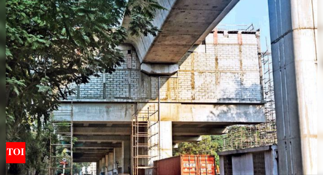 Work speeds up at seven elevated Metro stations in Pune | Pune News ...
