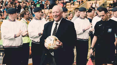 Former Wolves and England midfielder Ron Flowers dies | Football News ...