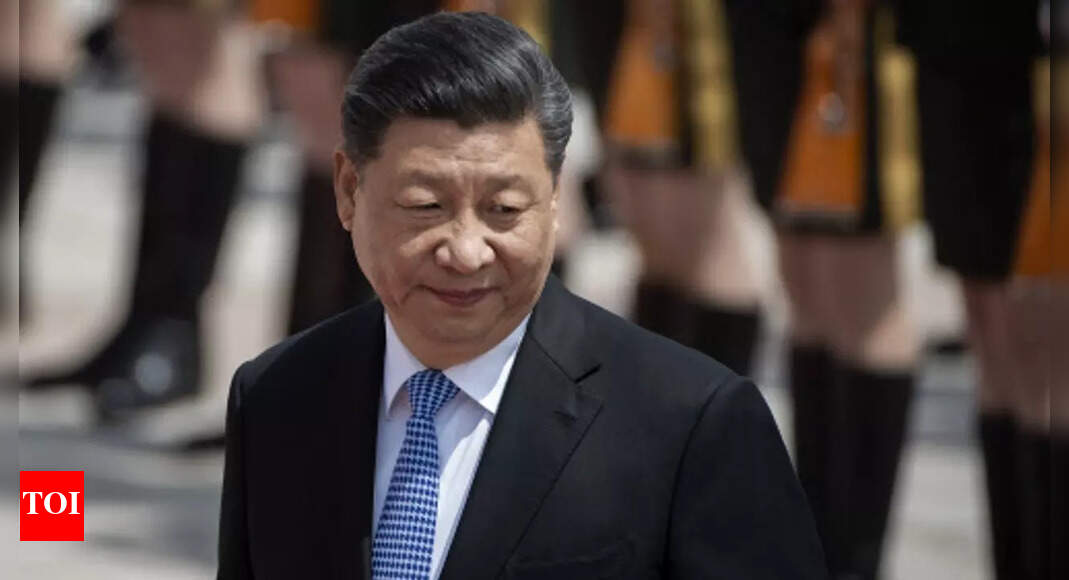 Danger grows as Xi Jinping is enshrined as the 'Chairman of Everything ...