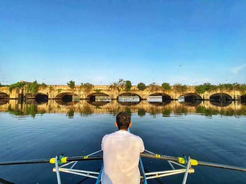 A meditative experience for rowers from Whale Island to Broken Bridge ...