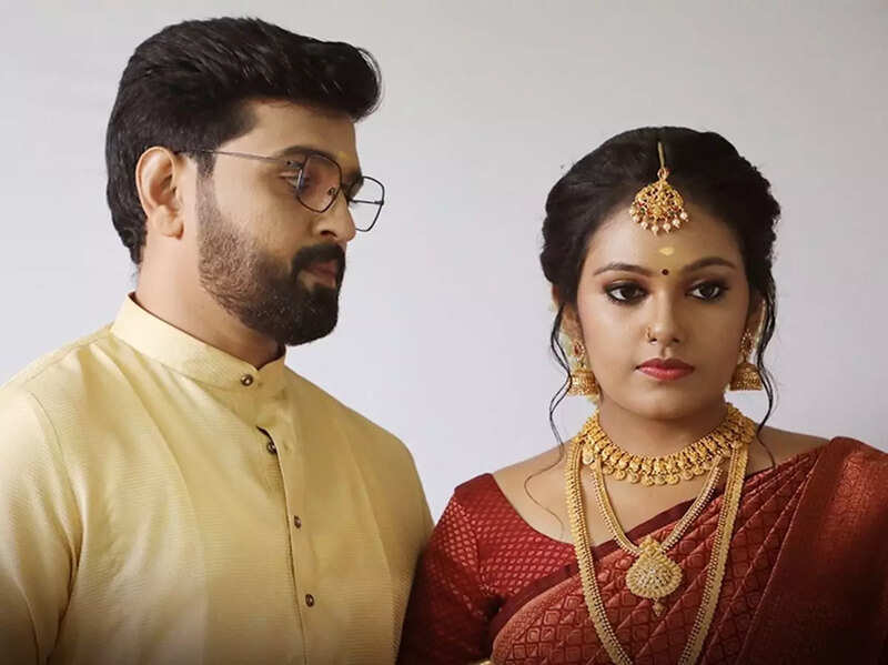 Rebecca Santhosh and Nithin Jake starrer Kaliveedu premiere review: Interesting storyline but ...