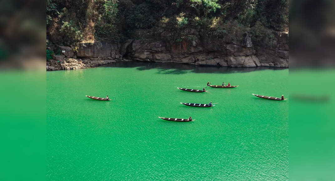 Umngot River: This Indian river in Dawki is going viral for its crystal ...