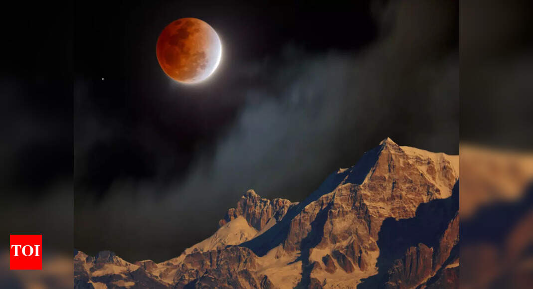 Lunar Eclipse 2021: Here's how and when to watch - Times of India