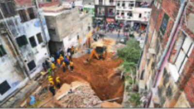Rajasthan: Buried labourer rescued after eight hours in Jaipur cave-in ...