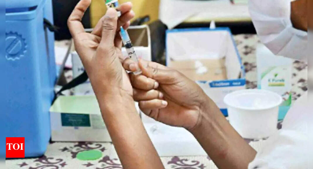 Pfizer: Karnataka: Raichur medico who took Pfizer vaccine for 1st dose ...