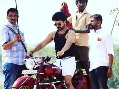 Did you know that director Cibi Chakravarthy had narrated 'Don' story ...