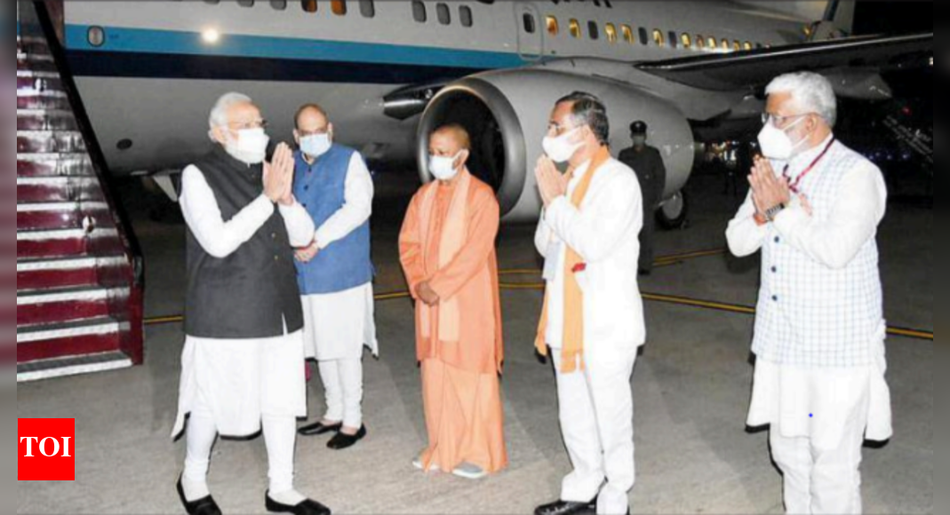 Narendra Modi arrives, to address DGs today in Lucknow | Lucknow News ...