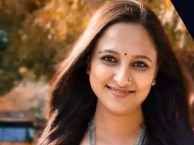 I enjoy playing grey and negative roles: Arpana Agarwal - Times of India