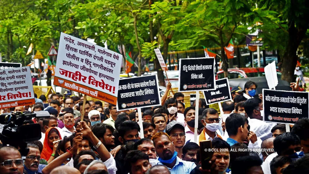 Mumbai protest photos: BJP demands investigation into Amravati ...