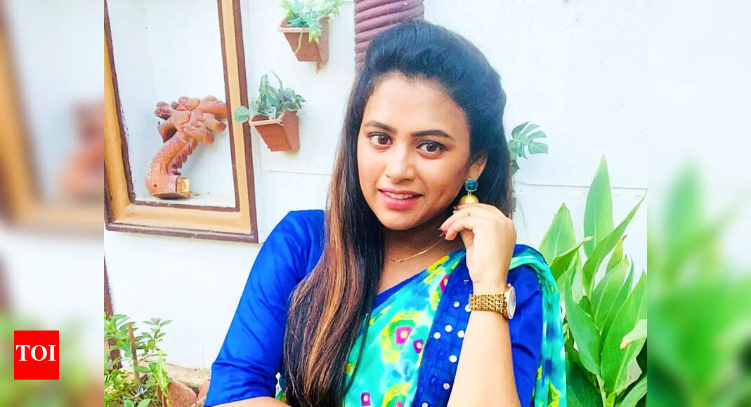 Farina Azad shares first glimpse of her baby boy; narrates the journey ...