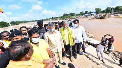 Andhra Pradesh: N Chandrababu Naidu visits flood-affected areas in Tirupati and Chittoor ...