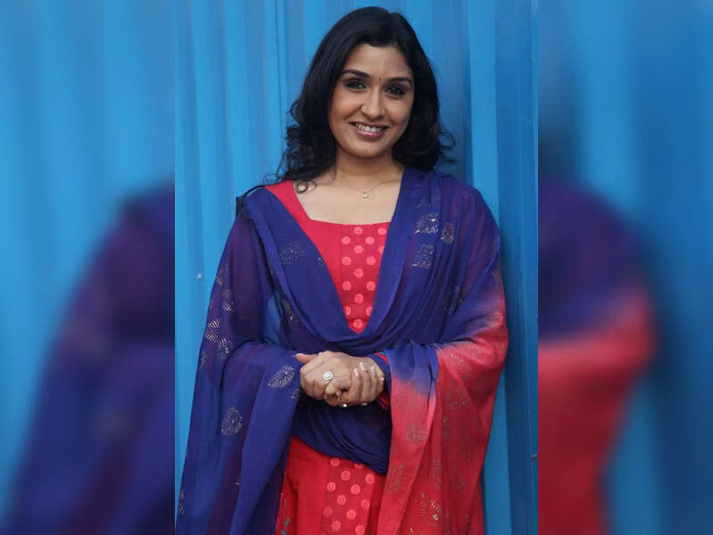 anu: Small screens take us closer to people, says Anu Prabhakar ...