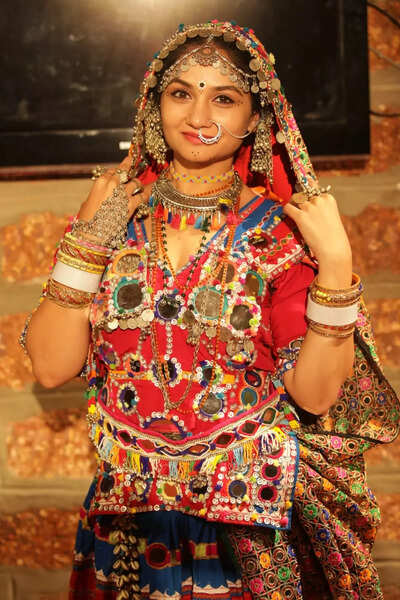 Small screen’s Amrutha set for big-screen debut - Times of India