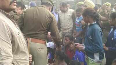 Not given cash prize at Sansad Games, athletes cry foul, lock MP in ...