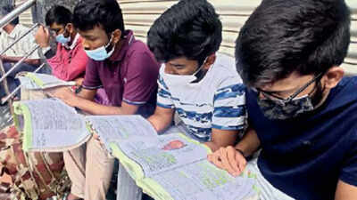 Karnataka students among 10,000 NEET toppers double in 2 years ...