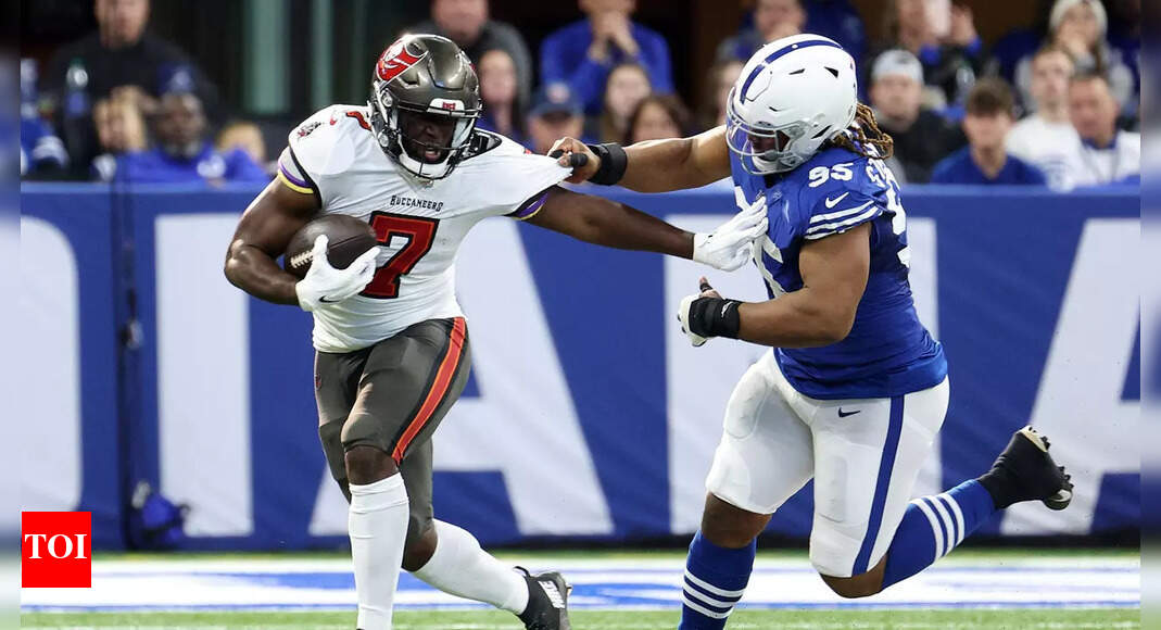 NFL: Fournette scores four touchdowns to lead Bucs past Colts | NFL ...