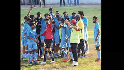 Gujarat delivers Goan football a KO blow | Goa News - Times of India