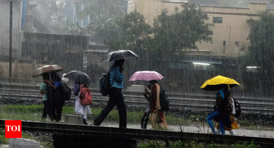 Heavy rain lashes parts of Andhra Pradesh, orange alert issued for four ...