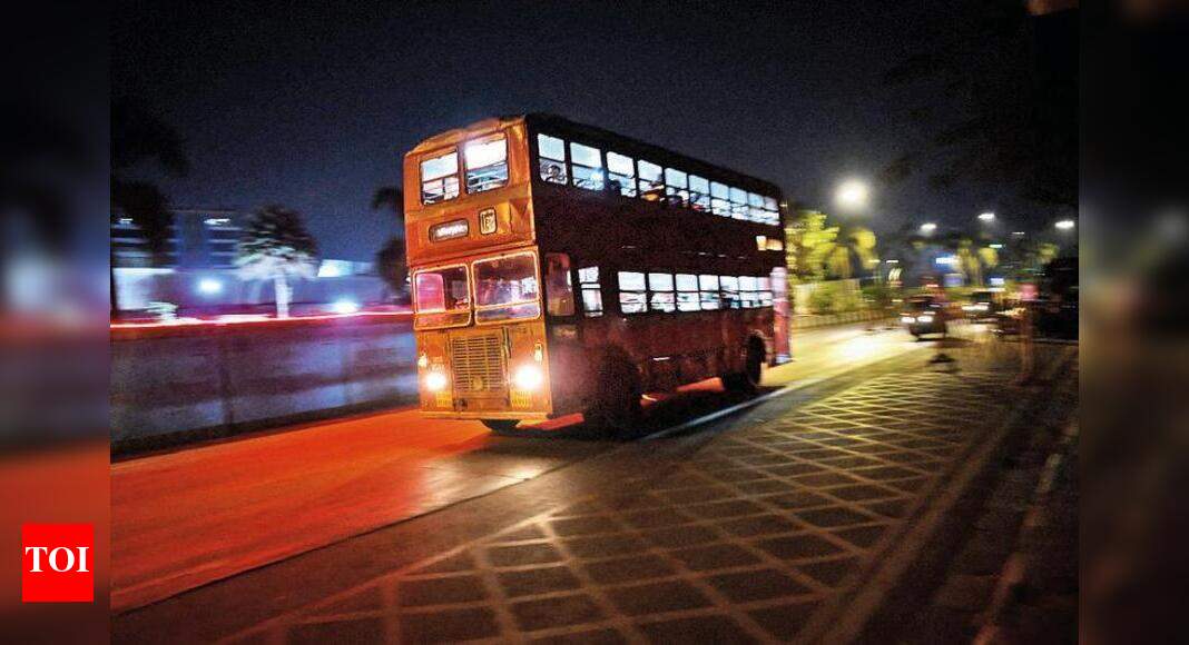 BEST begins vax cert checks at bus stations in Mumbai | Mumbai News ...