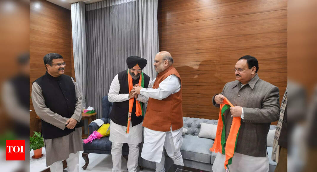 Manjinder Singh Sirsa: Akali leader Manjinder Sirsa joins BJP ahead of ...