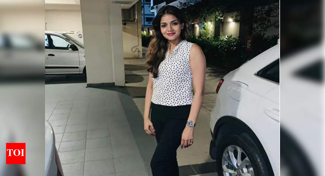 Crazy fan arrested third time after sending death threat to actress ...