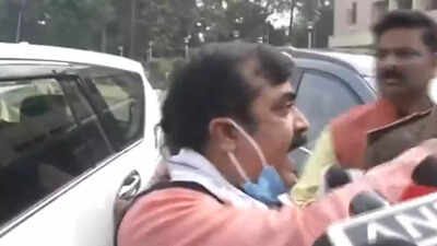 Jibesh Kumar Mishra: Bihar minister 'humiliated' by cops outside ...