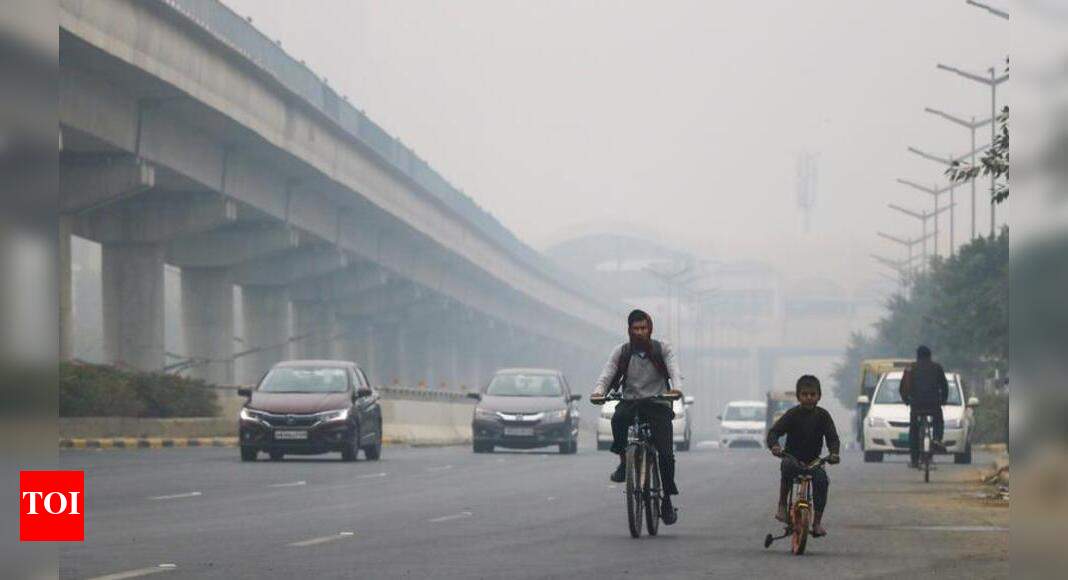 Air quality dips further; foggy days expected | Gurgaon News - Times of ...