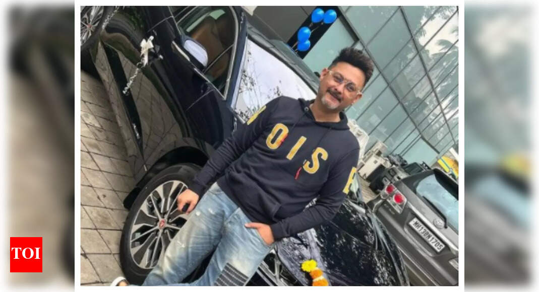 Swapnil Joshi welcomes home his new swanky-looking car, Riteish ...