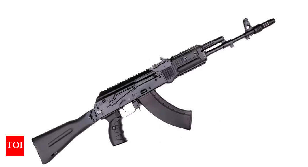 Govt approves plan to manufacture 5 lakh AK-203 rifles in UP's Amethi ...
