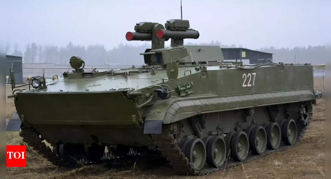 Russia sends new tanks to base in Tajikistan, practices missile defence ...