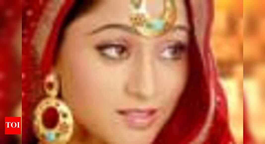 Somya was born in a filmi way! - Times of India