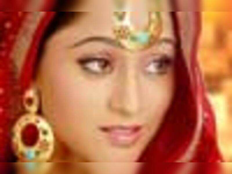 Somya was born in a filmi way! - Times of India