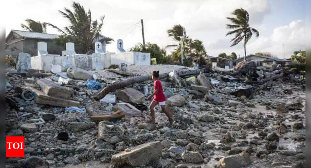 Rising seas blamed as flooding hits Pacific islands - Times of India