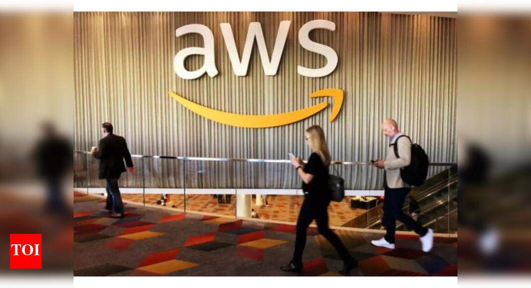 Amazon: Oracle co-founder takes a dig at Amazon over its recent outage ...