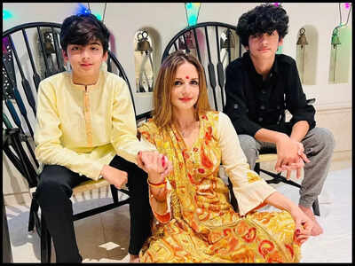 Hrithik Roshan's ex-wife Sussanne Khan and kids Hridhaan-Hrehaan move ...