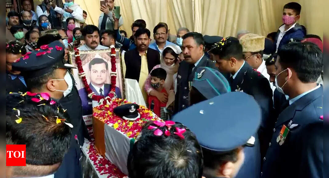 Chopper crash: Pilot cremated with state honours; will join IAF like ...